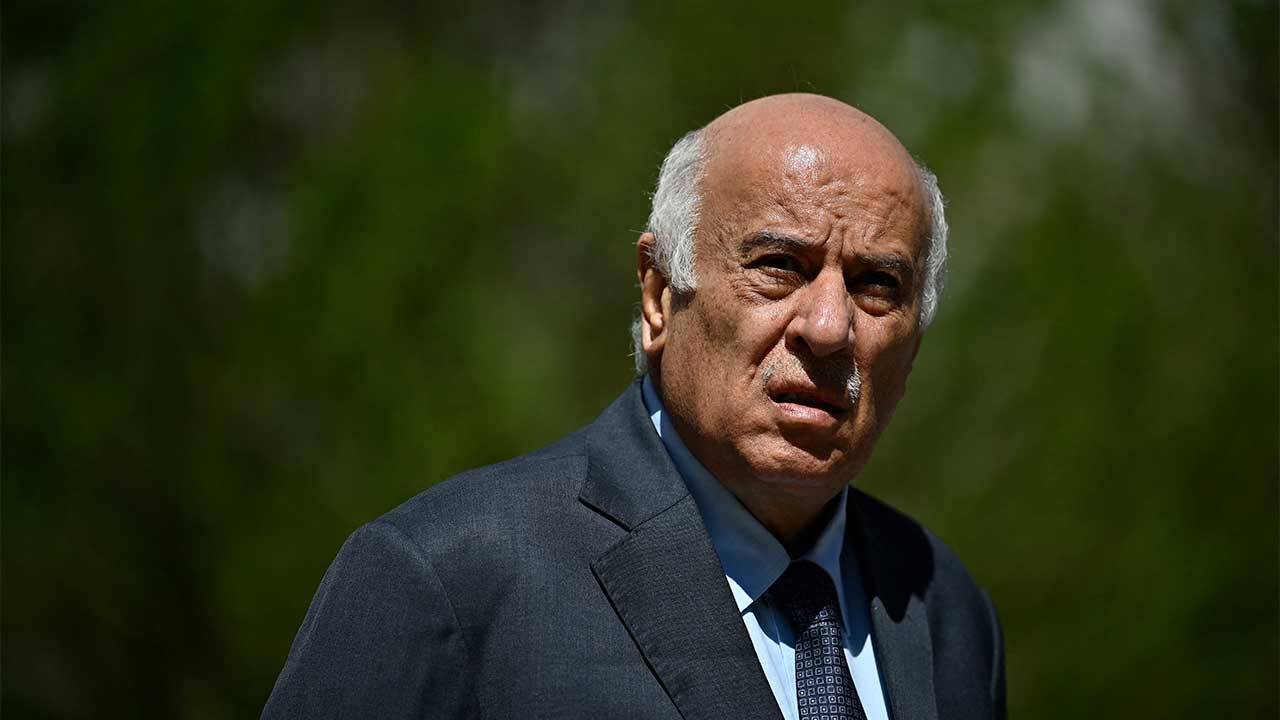 Presiden Persatuan Bola Sepak Palestin masih menunggu visa AS untuk ...
